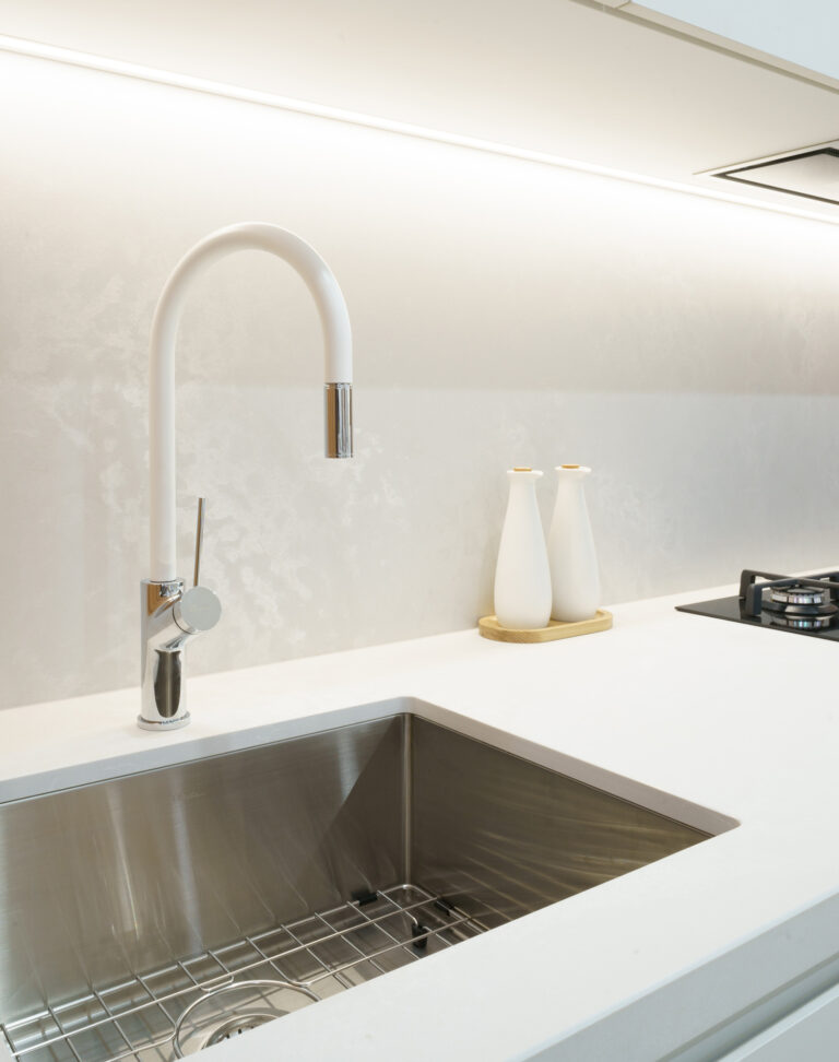 Kitchen Sinks & Taps - U-Install-It Kitchens