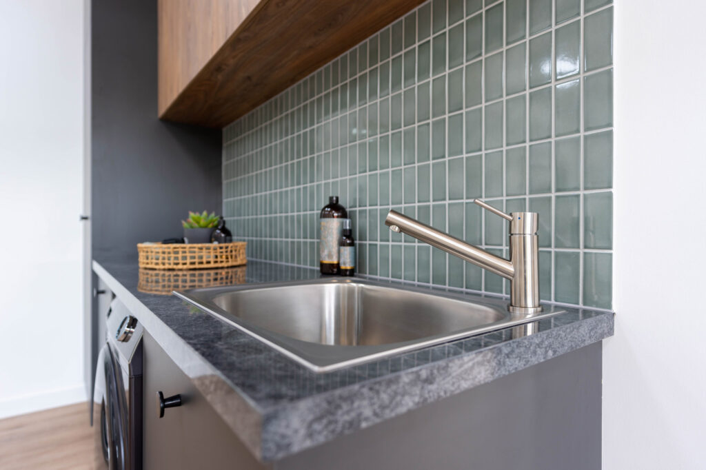 Kitchen Sinks & Taps - U-Install-It Kitchens